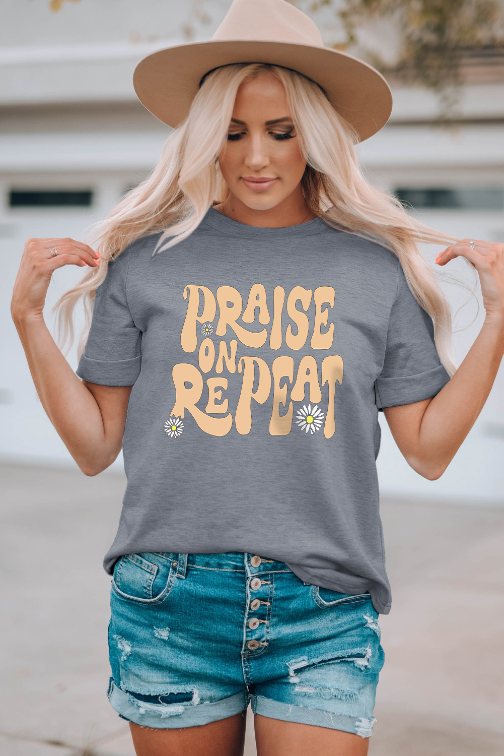 US$ 5.57 - Gray Praise On Repeat Daisy Print Short Sleeve T Shirt - www ...