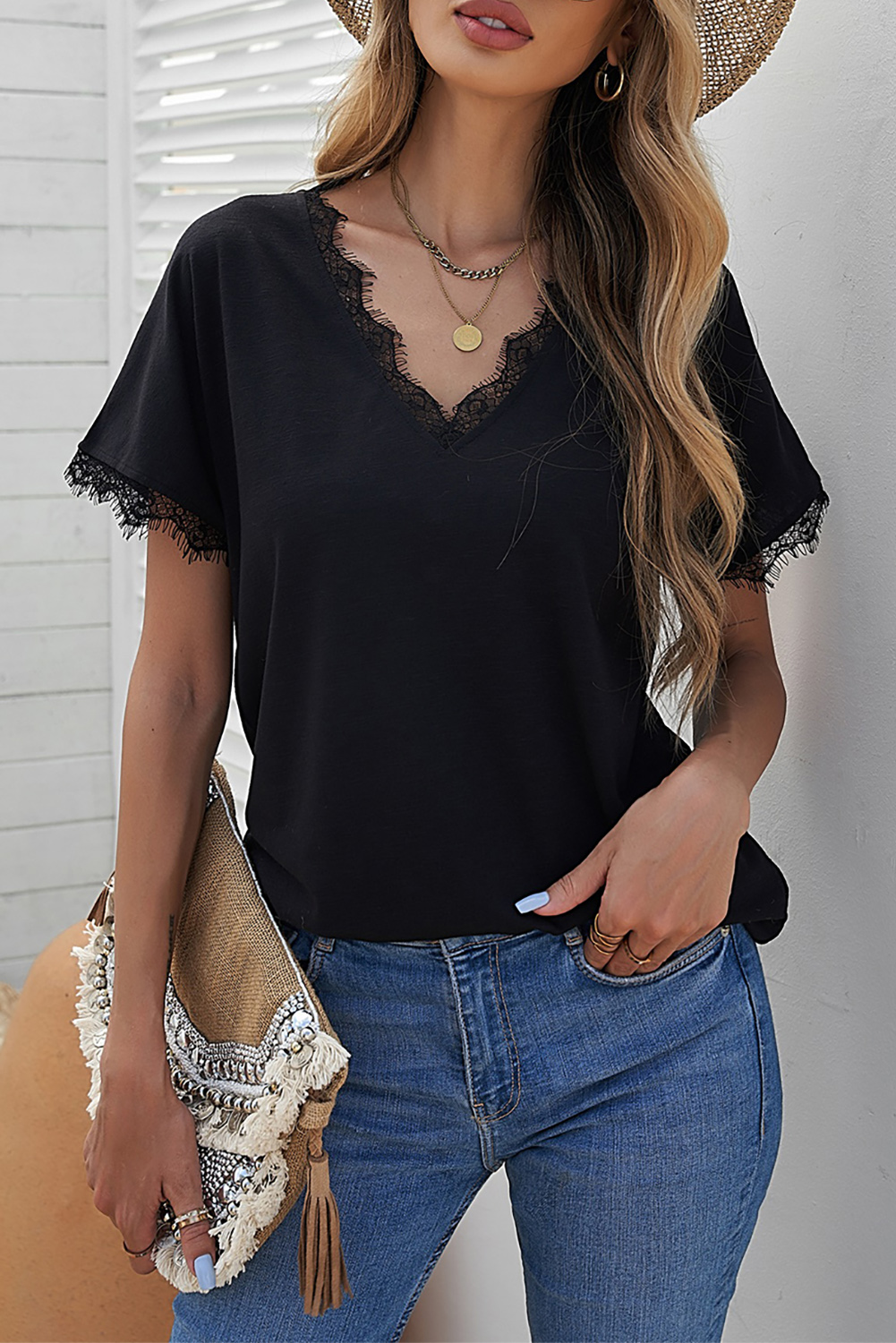 US$ 5.4 - Black V Neck Lace Trim Short Sleeve Top - www.mshiying.com US$ 5.4 - Black V Neck Lace Trim Short Sleeve Top - www.mshiying.com